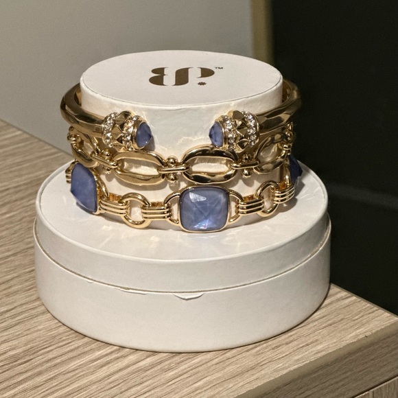 Bomb Party | Jewelry | 225 Bomb Party Spring Stack Shes Regal Dazzling ...